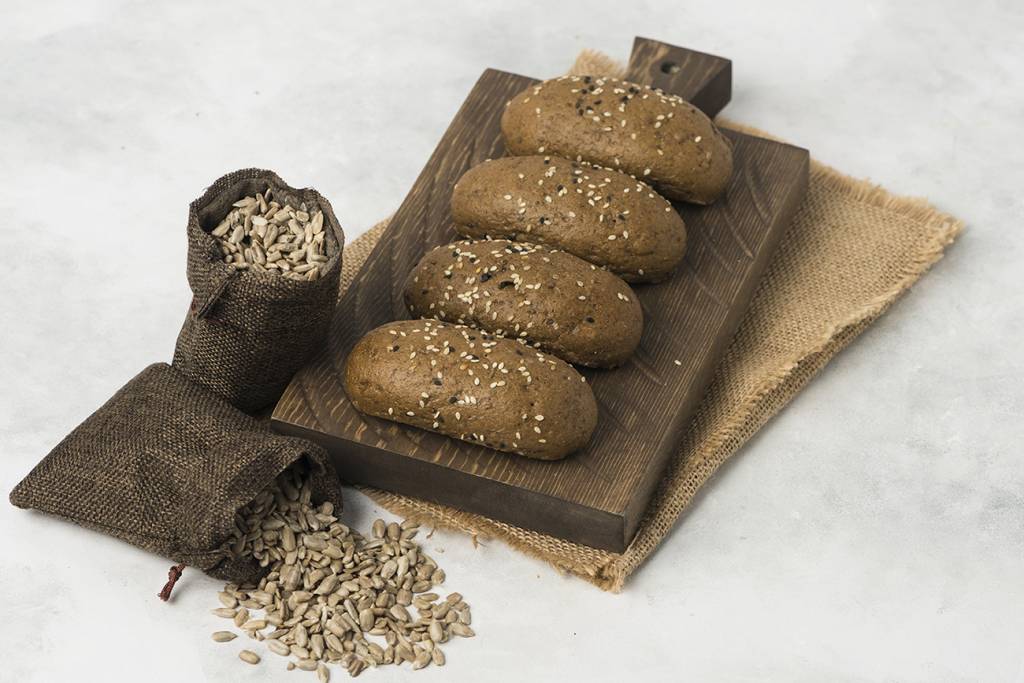 Chocolate Multigrain Cranberry Bun - AB Mauri Malaysia